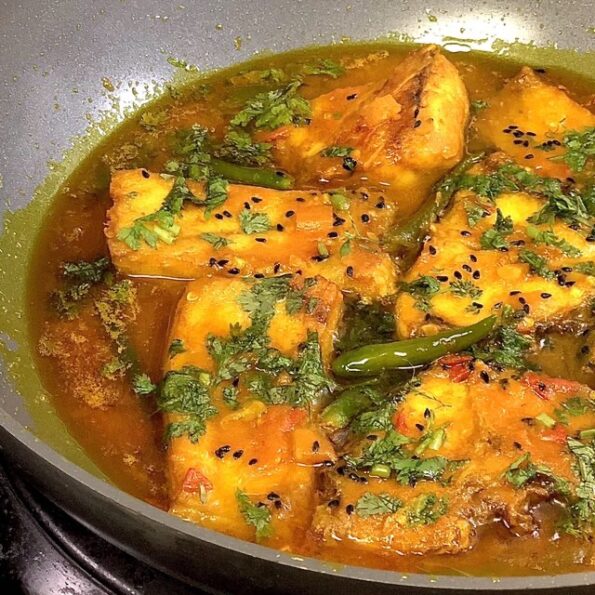 How to make Macher Tel Jhol-Bengali Fish Curry